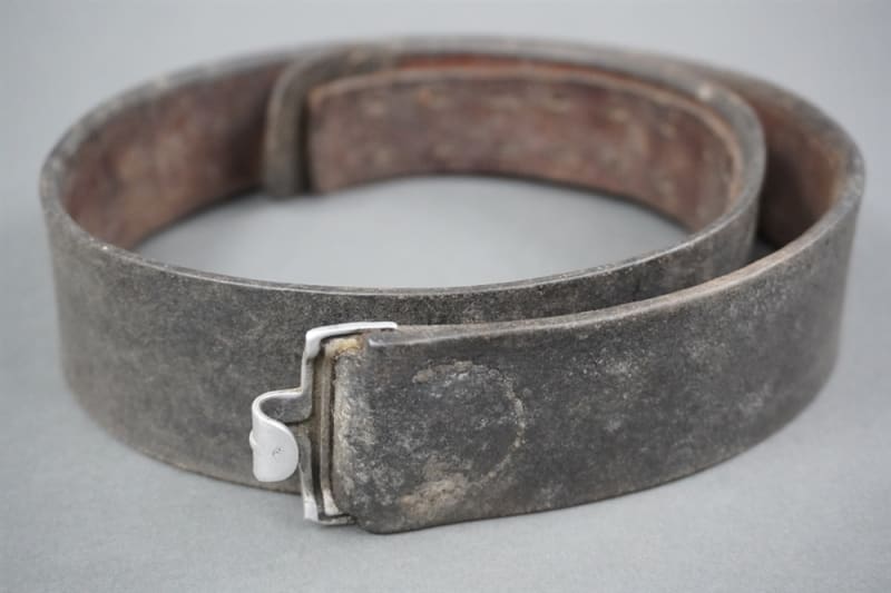 Original German WWII EM/NCO Leather Combat Belt