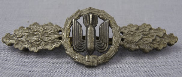 Original German WWII Luftwaffe Squadron Clasp For Bomber Pilots In Silver