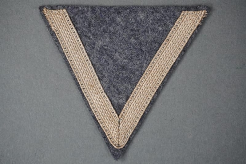 Original German WWII Luftwaffe Gefreiter Rank Chevron