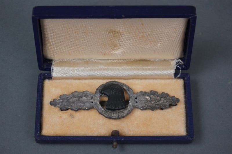 Original German WWII Luftwaffe Squadron Clasp For Bomber Pilots In Silver