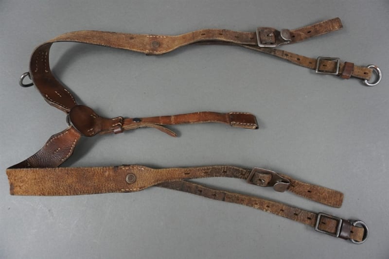 Original German WWII Leather Combat Y-Straps