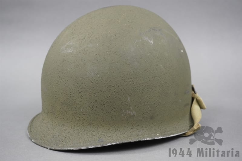 Unissued Original US WWII M1 Fixed Bale Helmet Shell With Chinstrap (No ...