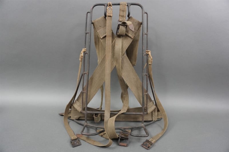 Original German WWII M39 Pack Frame (TrÃ¤gbeutel M39)