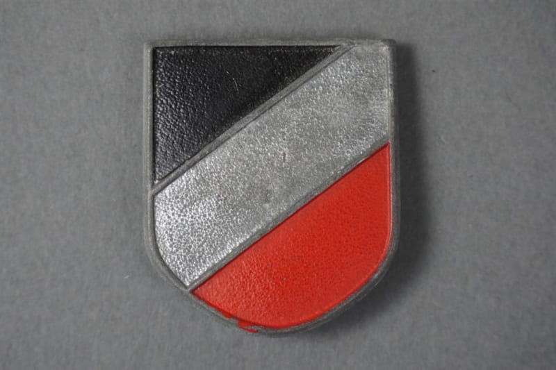 Original German WWII Heer Tropical Pith Helmet Tri-Color Shield