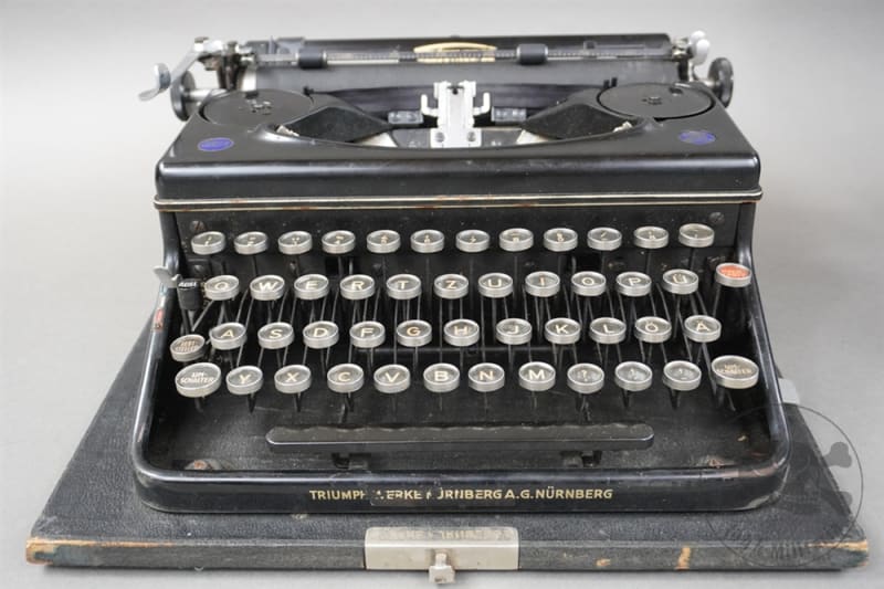 Original German WWII Office Typewriter With SS Key