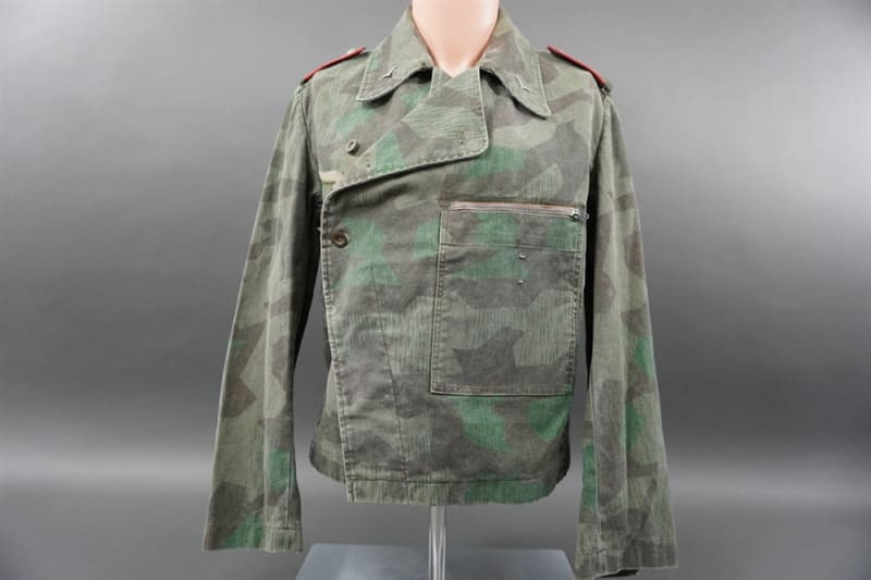 Reproduction German WWII Luftwaffe Splinter B Assault Gunner Warp