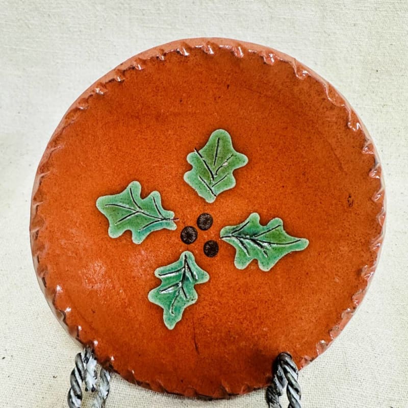 Small Quilled Holly Plate $25