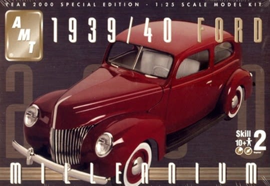 1939 Ford 39/40 Sedan (3 'n 1) (1/25) (Missing Chrome Tree)