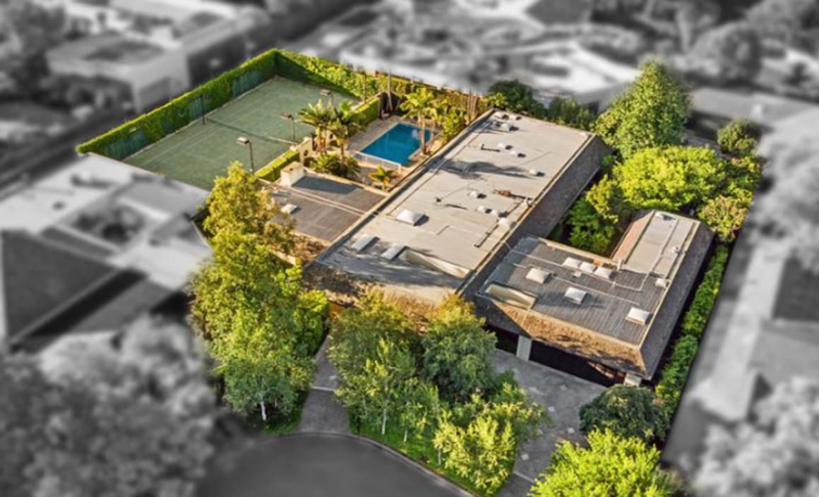 Chinese buyers outbid locals at private Toorak auctions