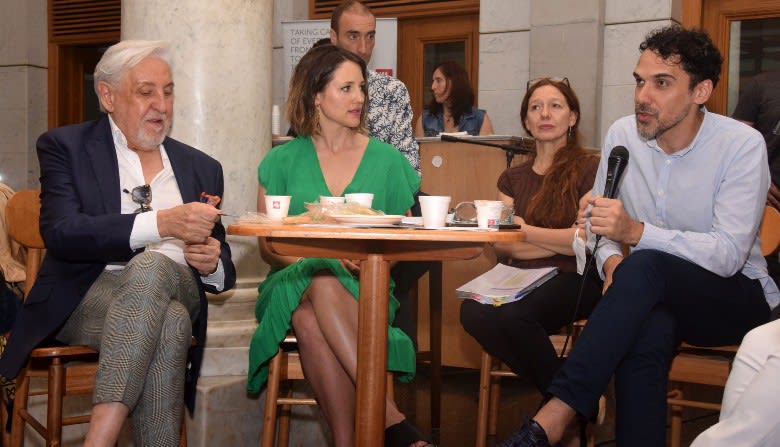 "La bella Helena" lista para llegar al Solís: la obra de Offenbach ...