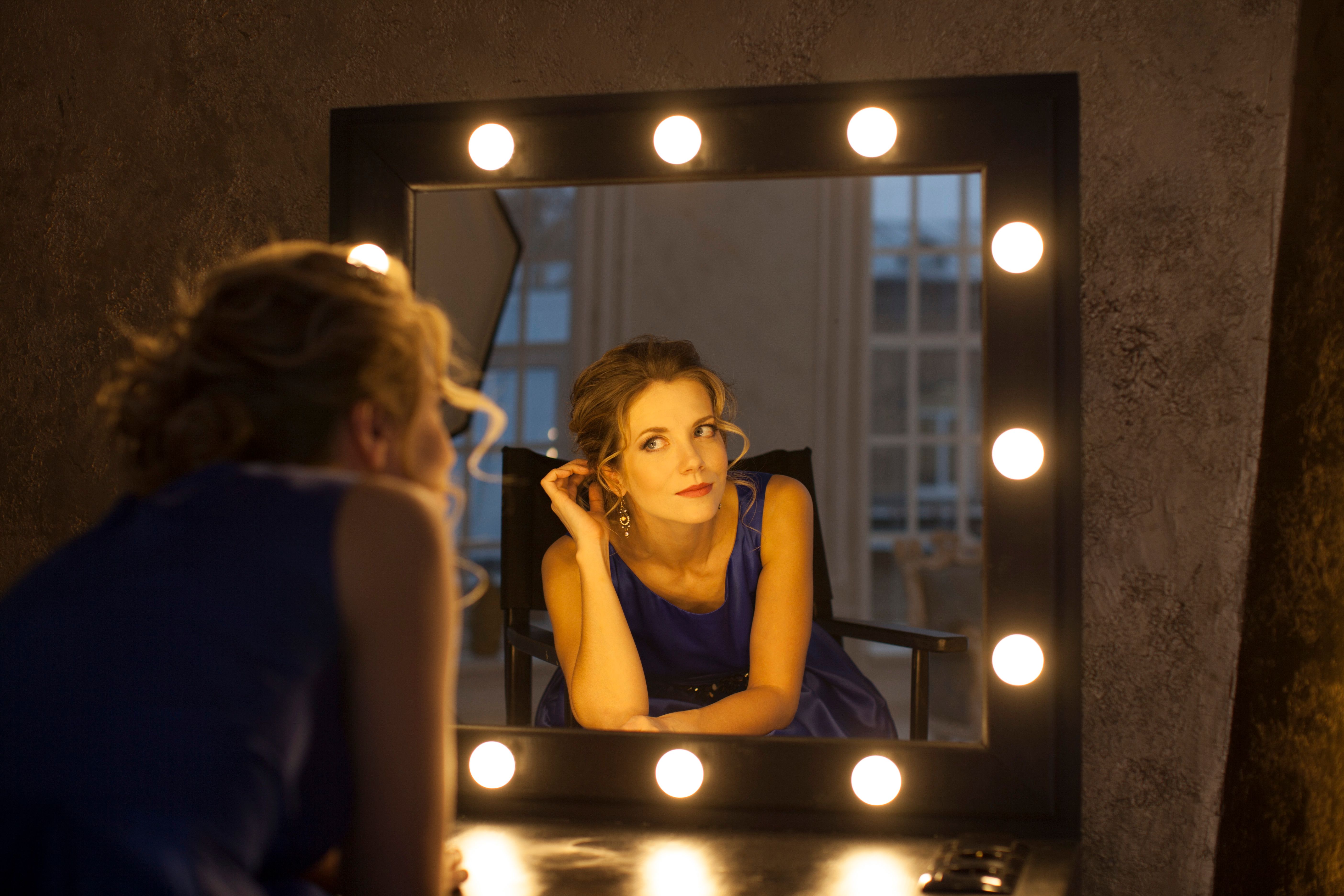 Julia Appel | Biography of the Renowned Opera Singer