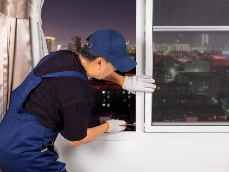 How to Handle a Broken Window - Glass Squad - 24/7 Sydney Glaziers