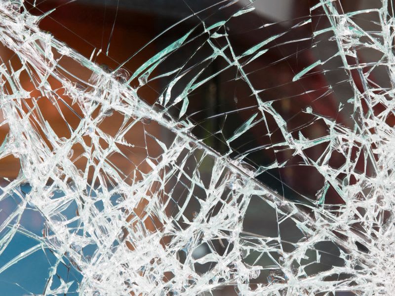 Why Glass Chips Turn into Big Problems Fast | Glass Squad - Glass Squad ...