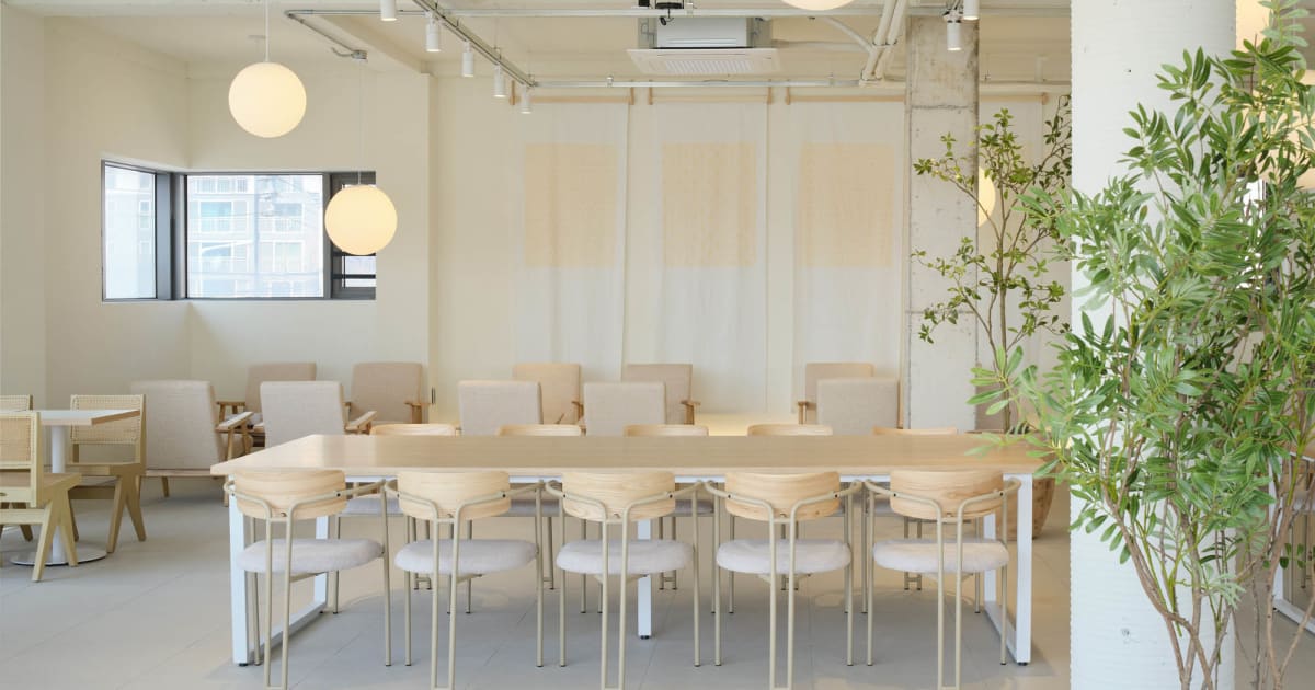 Modern Commercial Interior Conference Room | Feel Design | Feel Design
