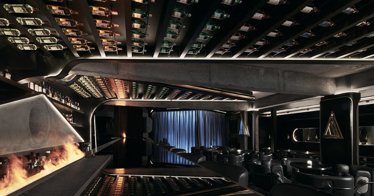 Modern Bar with Sleek Counter and Seating | Feel Design