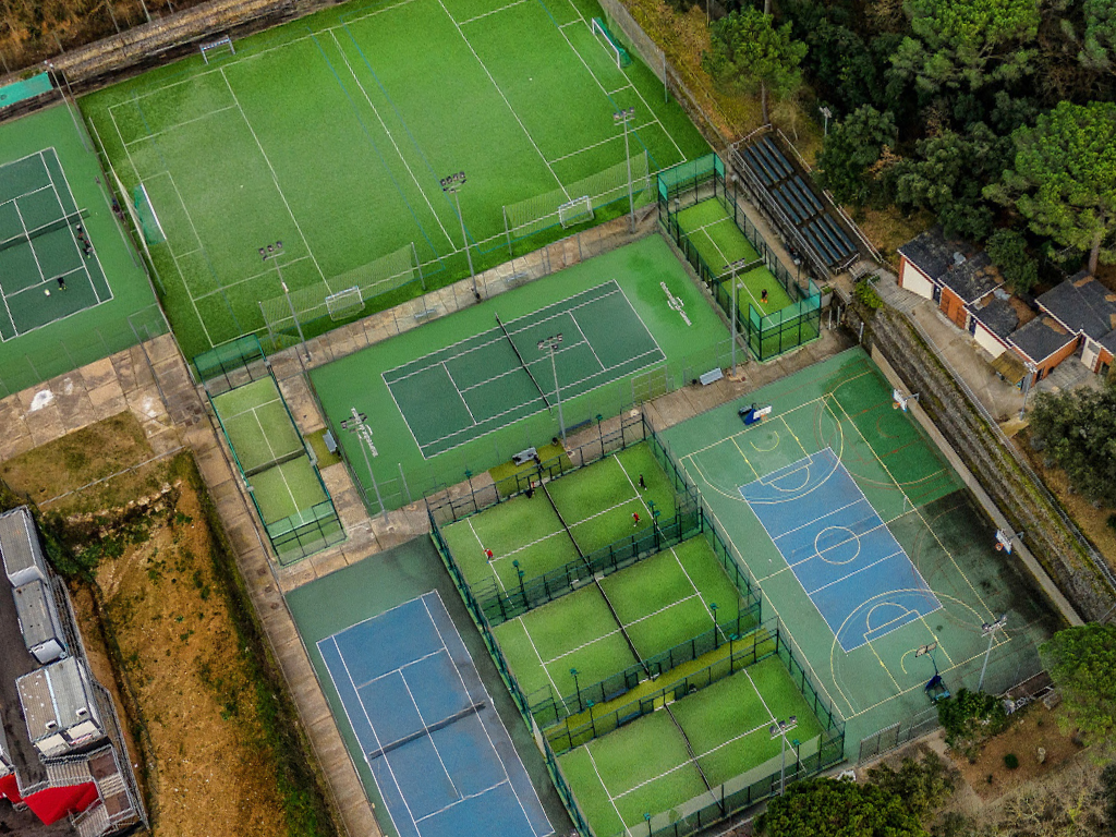 UdG Sport service - Escuela de Fútbol en Girona | Badgie - Badgie 🎖️