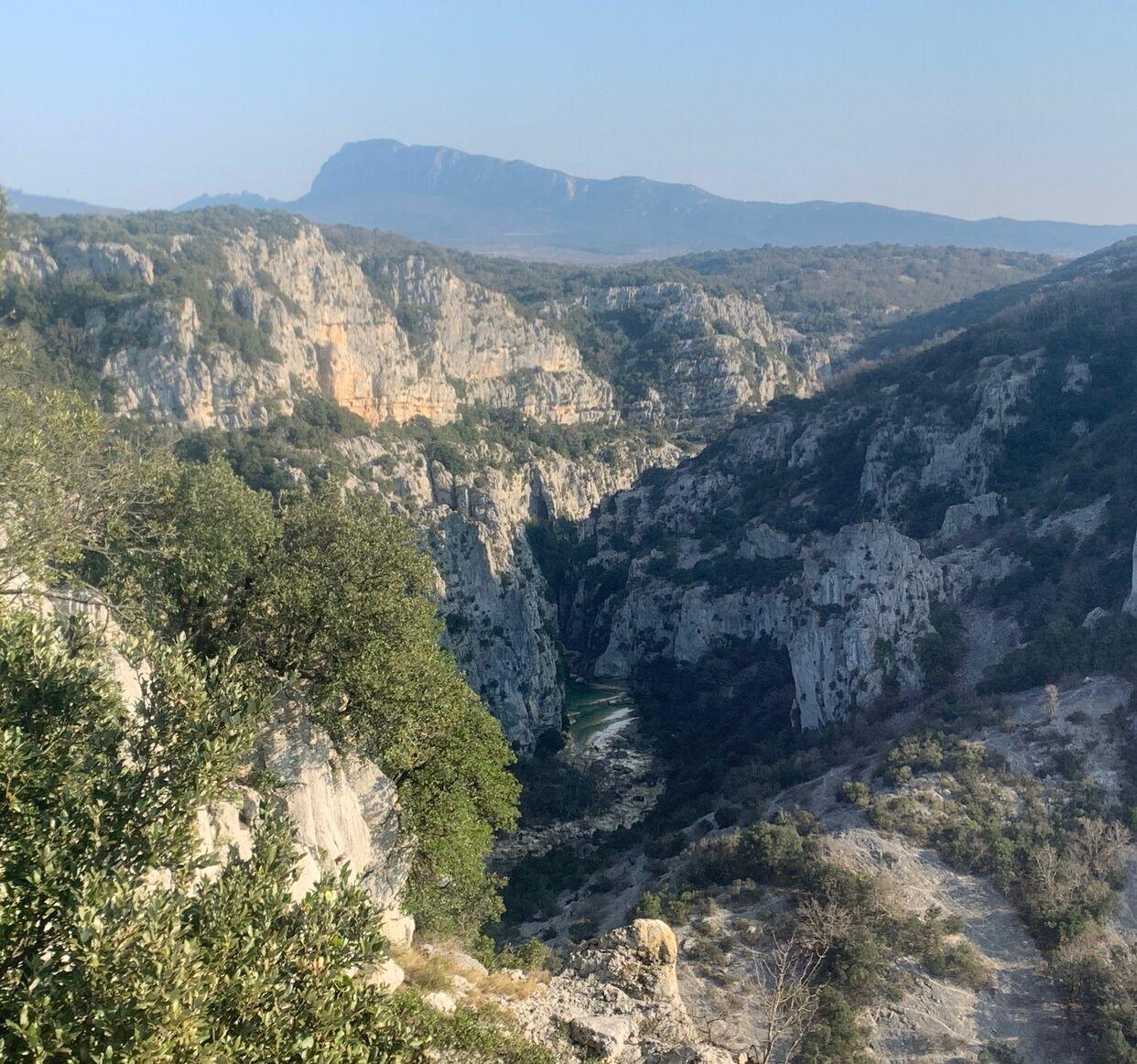 Le Ravin des Arcs: L’arc - La Grotte - Les Gorges du Lamalou ...