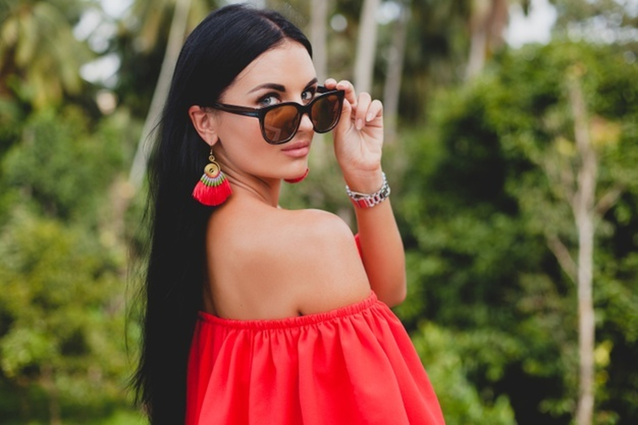 O que é ponto focal e como ele pode valorizar os looks? | Ecole Brasil