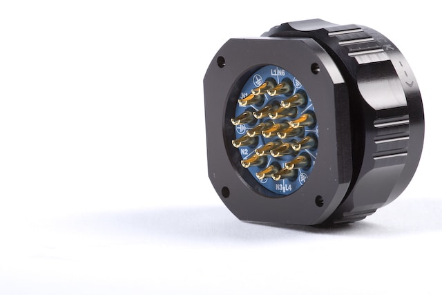 Showline 19pin Panel Plug - Solder Connections