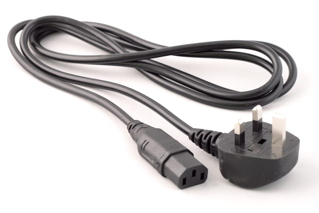 Stage Electrics 13A Mains Lead 13A Plug to 10A IEC Socket Black 2m