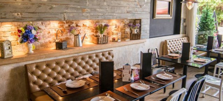 Flow Restaurant and Bar - Event Banana