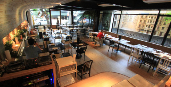 Flow Restaurant and Bar - Event Banana