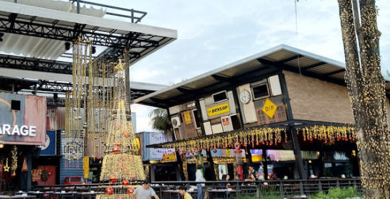 76 Garage - Event Banana