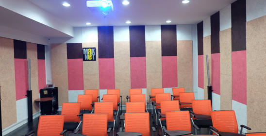 Max Meeting Room - Event Banana