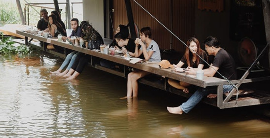 RIVA floating cafe - Event Banana