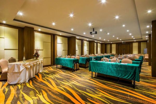 Maple Hotel - Event Banana