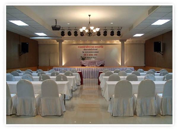 JJ HALL - Event Banana