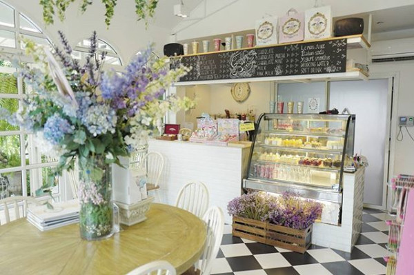 Misstar Café by davika - Event Banana