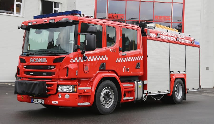 Første Egenes brannbil med ny CAN-bus styring og LCS 2.0 betjening levert til Askøy Brann og ...