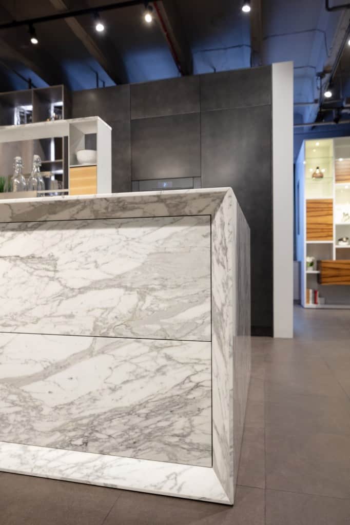 FRAME7: eggersmann' unique German Cabinetry New Edge