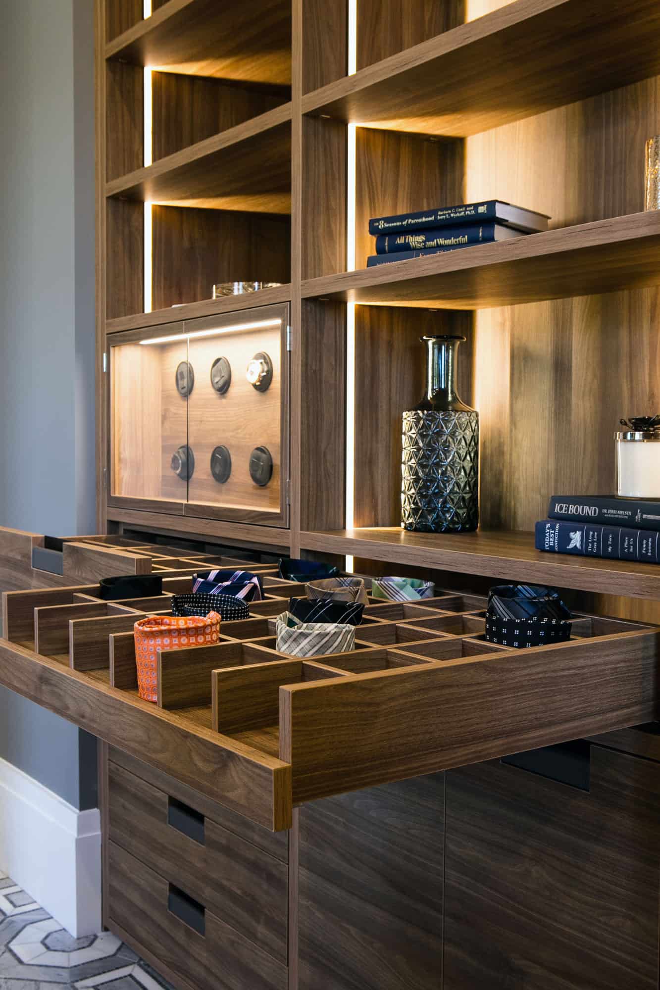 Luxury Bespoke Fitted Wardrobes - Schmalenbach Closets