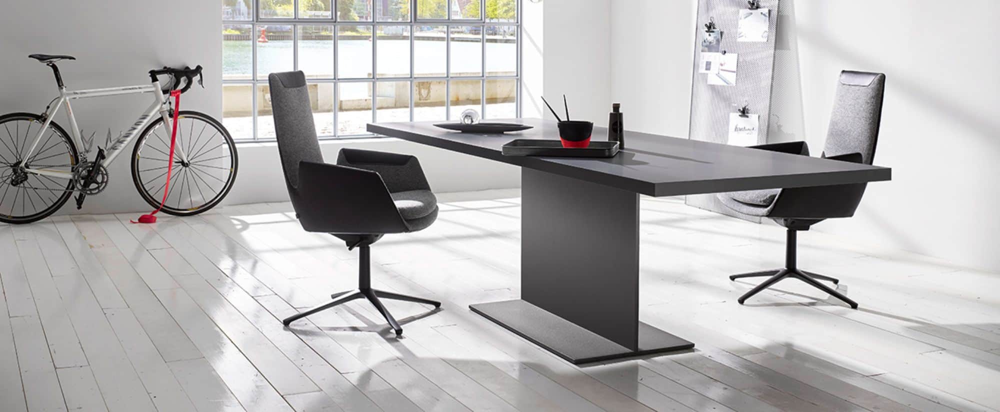 Bespoke Tables ⋆ German-Crafted Custom Contemporary Tables