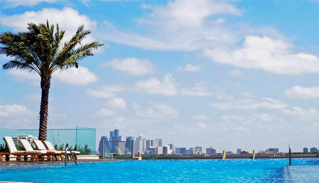 Houston's Upper Kirby High-Rise Penthouse