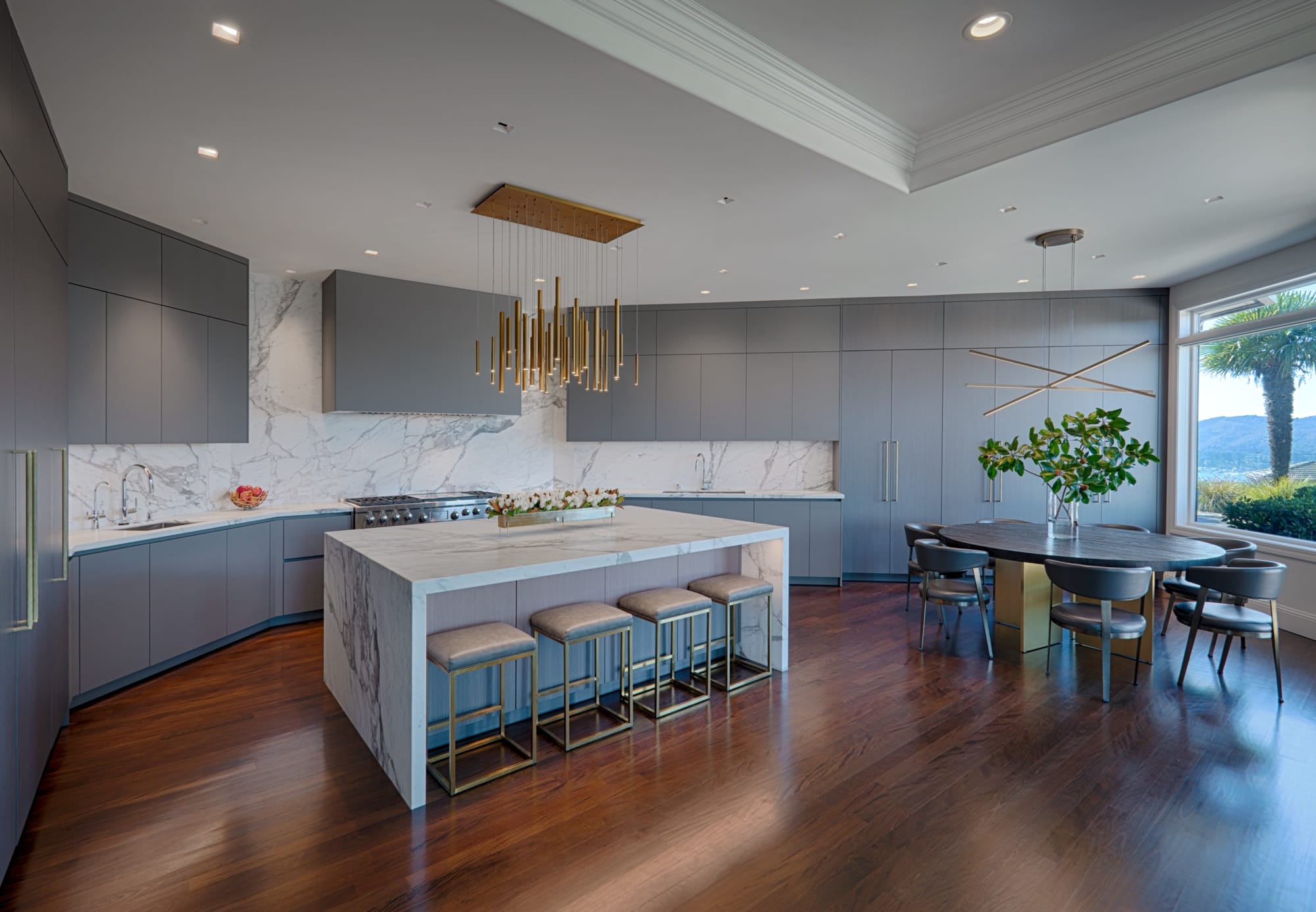 Remodeling a 90s Kitchen Reducing Angles - eggersmann