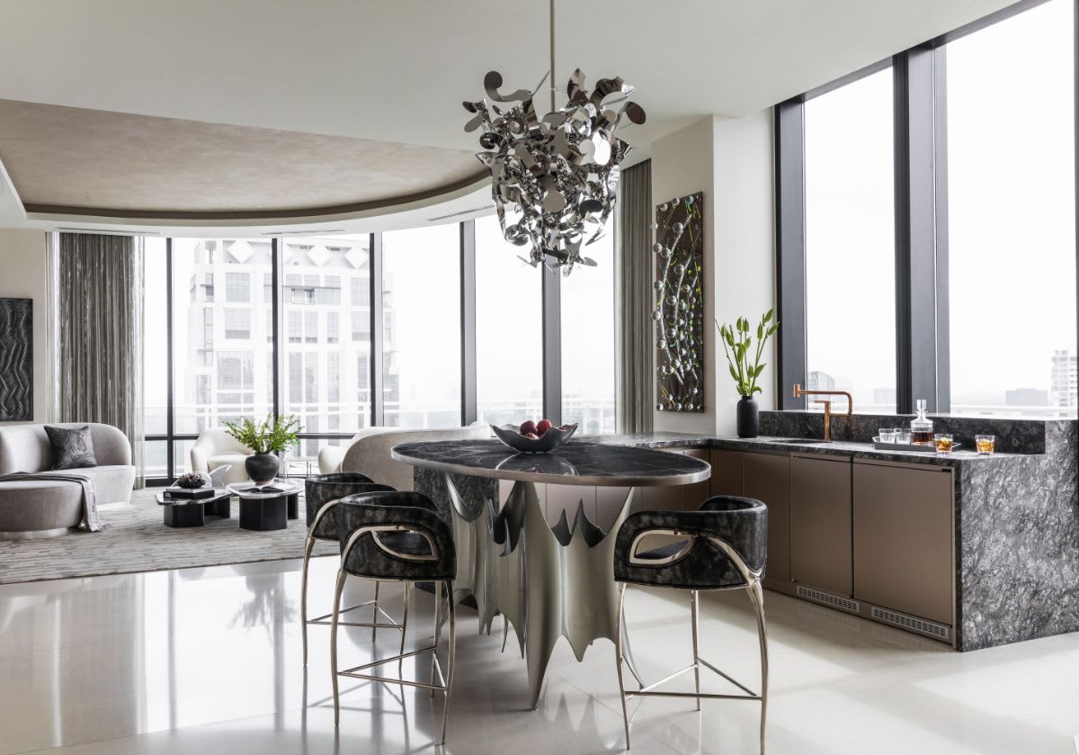 High-Rise Home in Astoria Houston | eggersmann