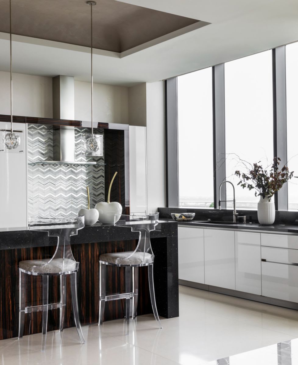 High-Rise Home in Astoria Houston | eggersmann