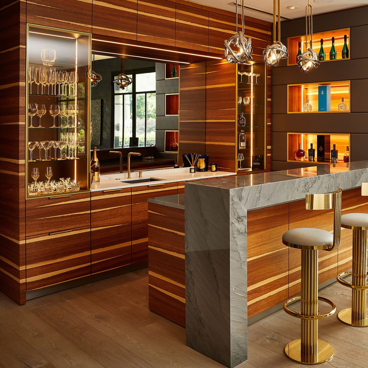 Luxury Transitional Kitchen Design