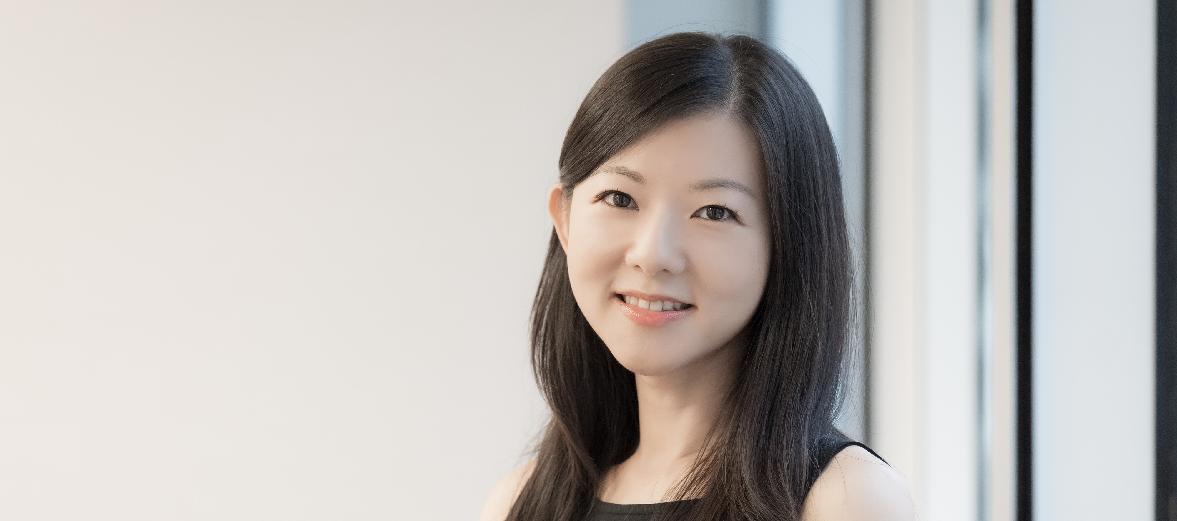 吕 自洁 | Eight Roads