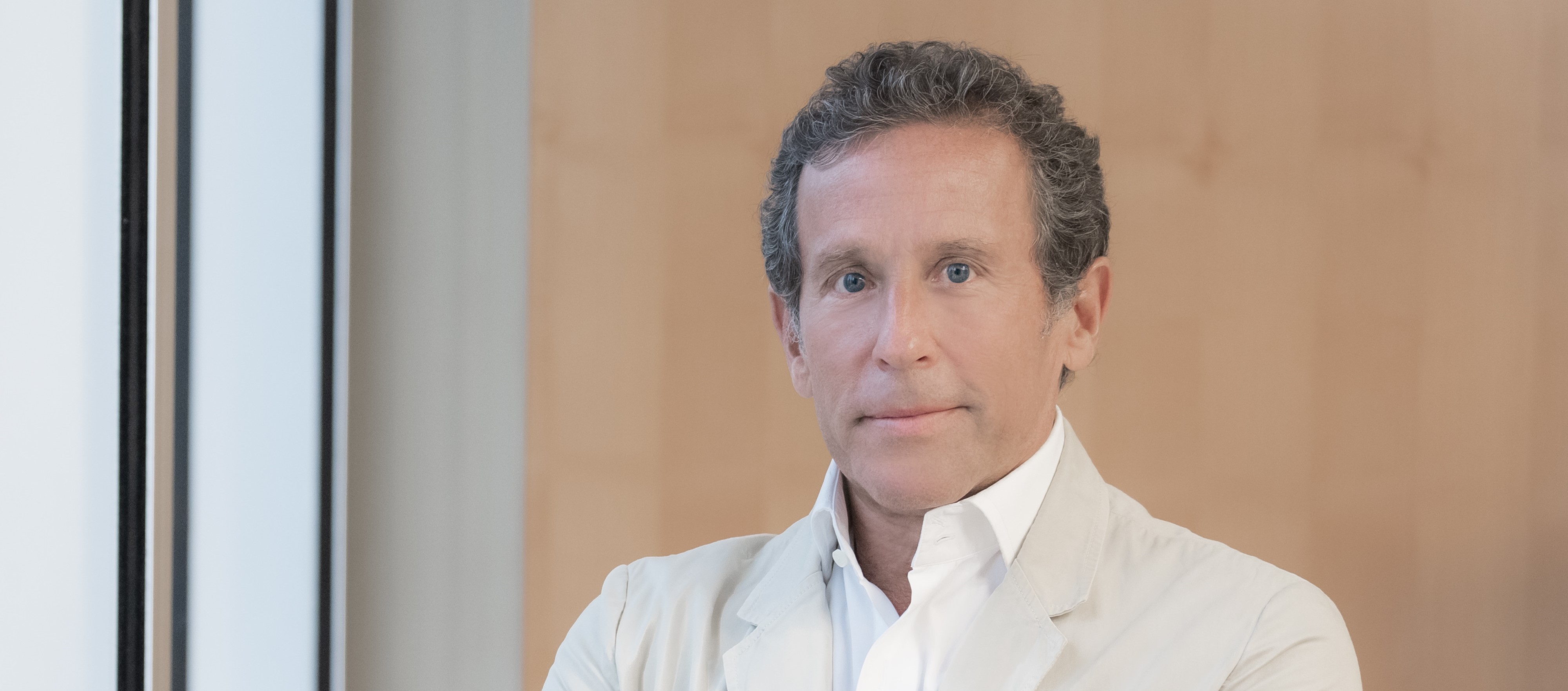 Daniel Auerbach | Eight Roads