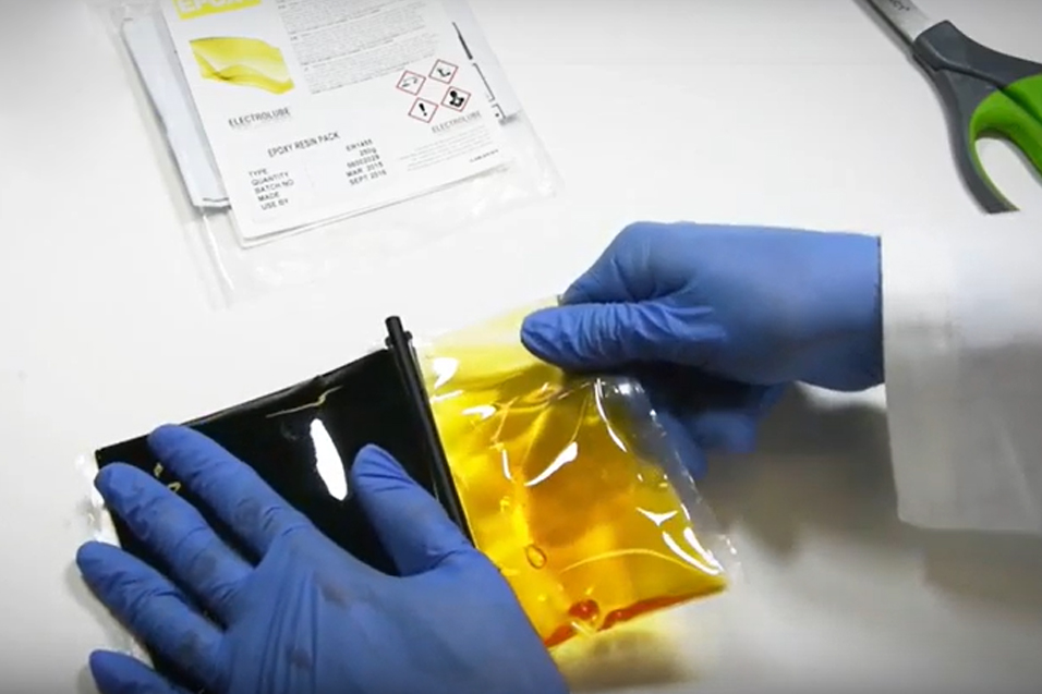 How To Mix Epoxy Resin Packs - Electrolube