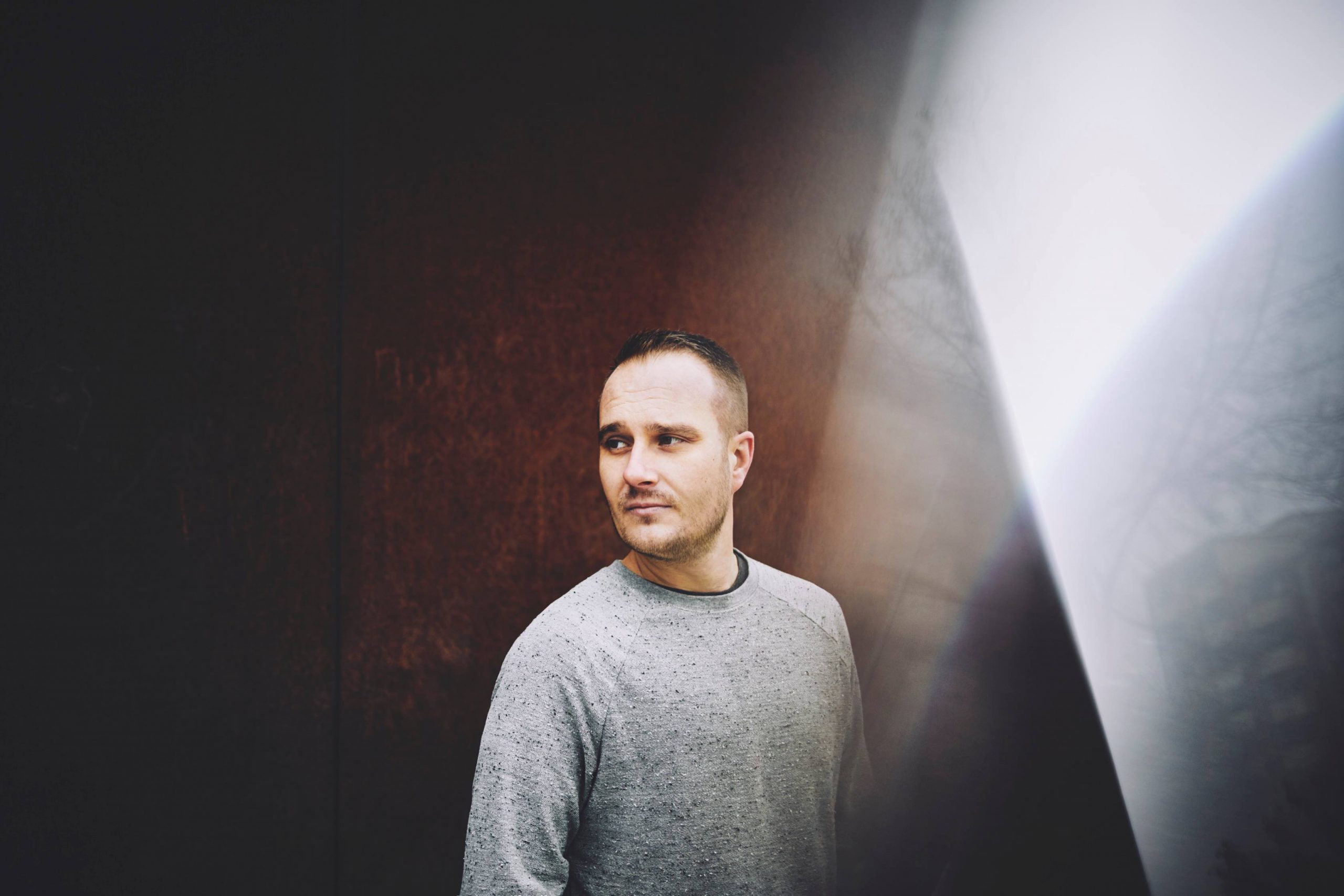 Goldie și Nastia vorbesc despre techno, drum n bass și yoga ...