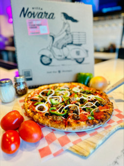 Order from Pizza Novara