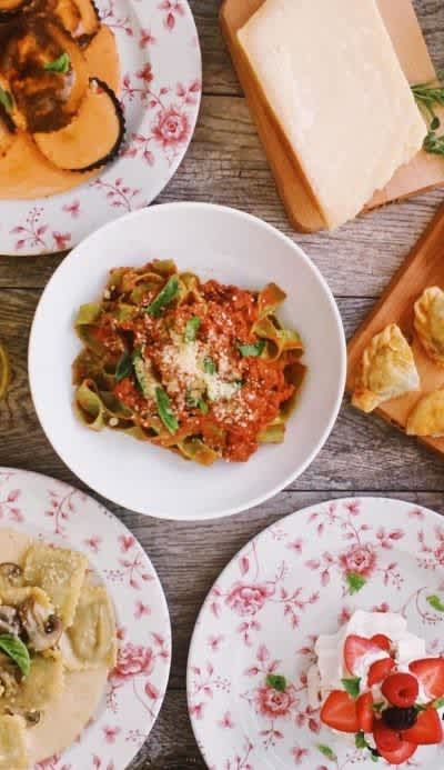 Order Luna Pasta e Dolci