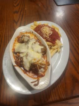Order Roberto’s Restaurant