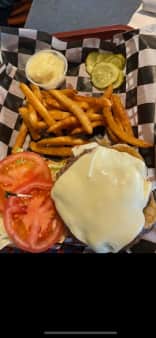 Order Muskies Sports Bar & Grill