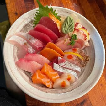 Order Mirakutei Sushi & Ramen (Burnside)